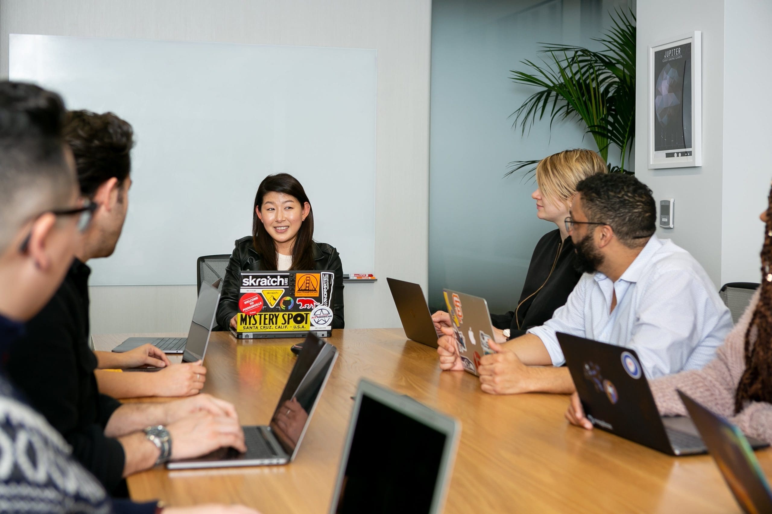 How To Step Out Of Your Comfort Zone In Your Career Expert Tips ...